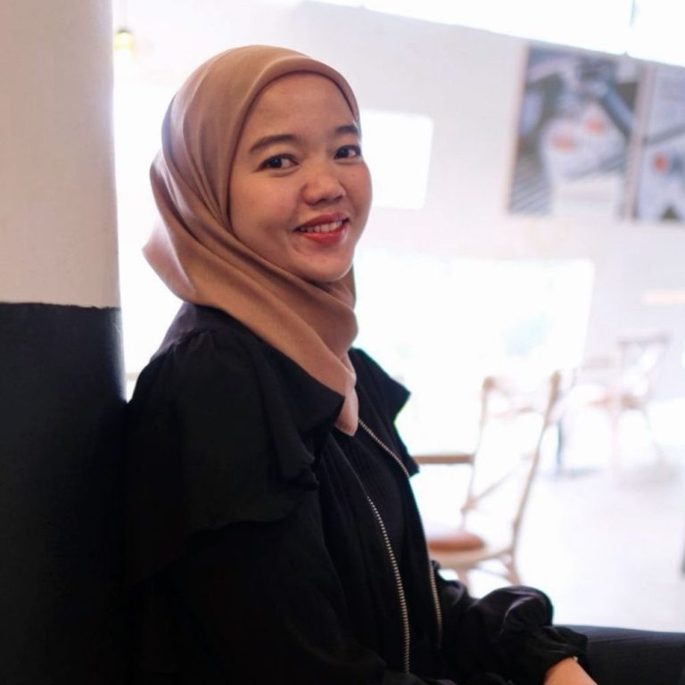 Alumni D3 Bahasa Inggris Sukses Berkarir di Perusahaan Internasional ...